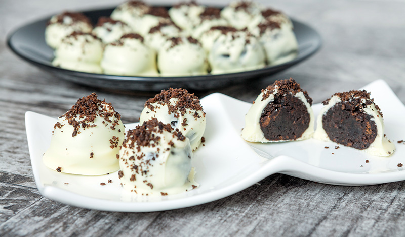 7 No Sweat Easy Christmas Desserts | Maintenance Specialists Inc.